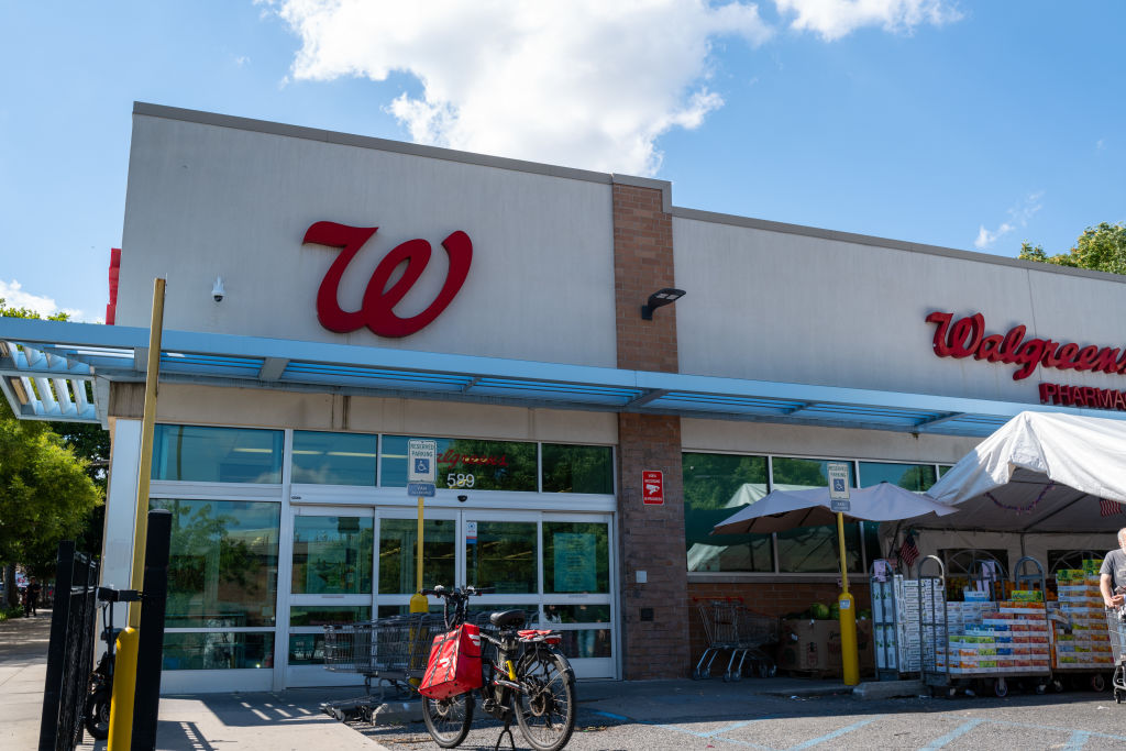 Walgreens to Shut Down 1,200 Stores by 2027 as Part of $1 Billion Cost ...